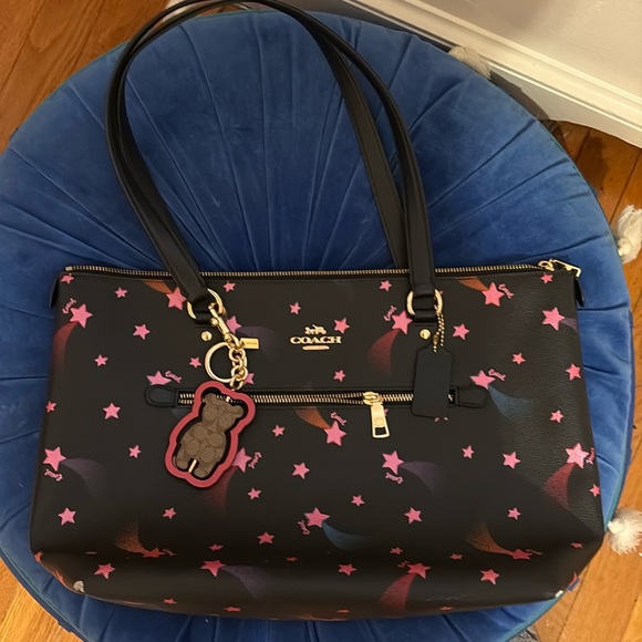 Coach | Bags | Coach Disco Star Gallery Tote Bag With Bonus Charm ...